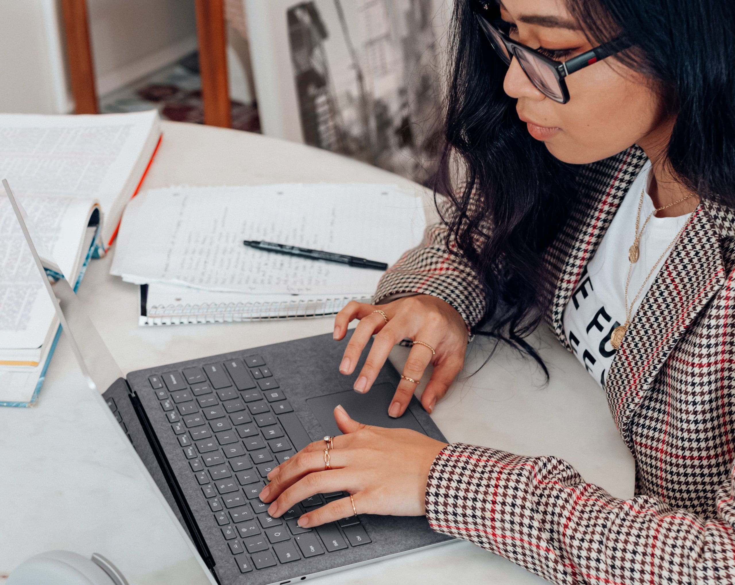 How to implement a robust PR strategy in the modern media landscape ...